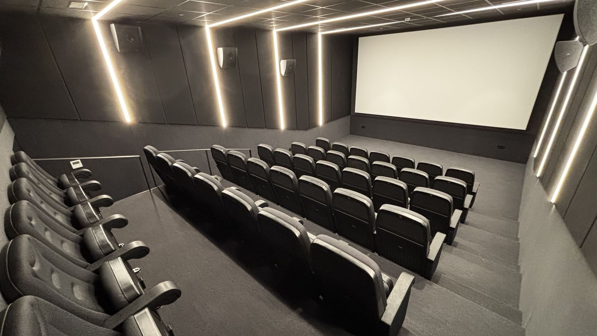 How CinemaNext Transformed a Classroom Into a Cinema for Spain's ESCAC ...